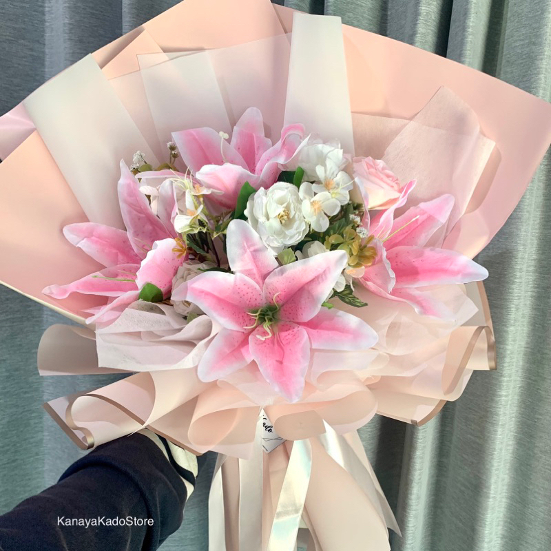 Jual buket bunga kado bunga kode MAUDY awet anti layu kado wisuda ...