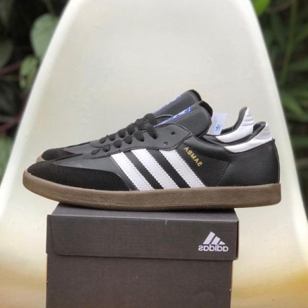 Jual sepatu sneakers adidas/sepatu sekolah pria wanita/hitam putih ...