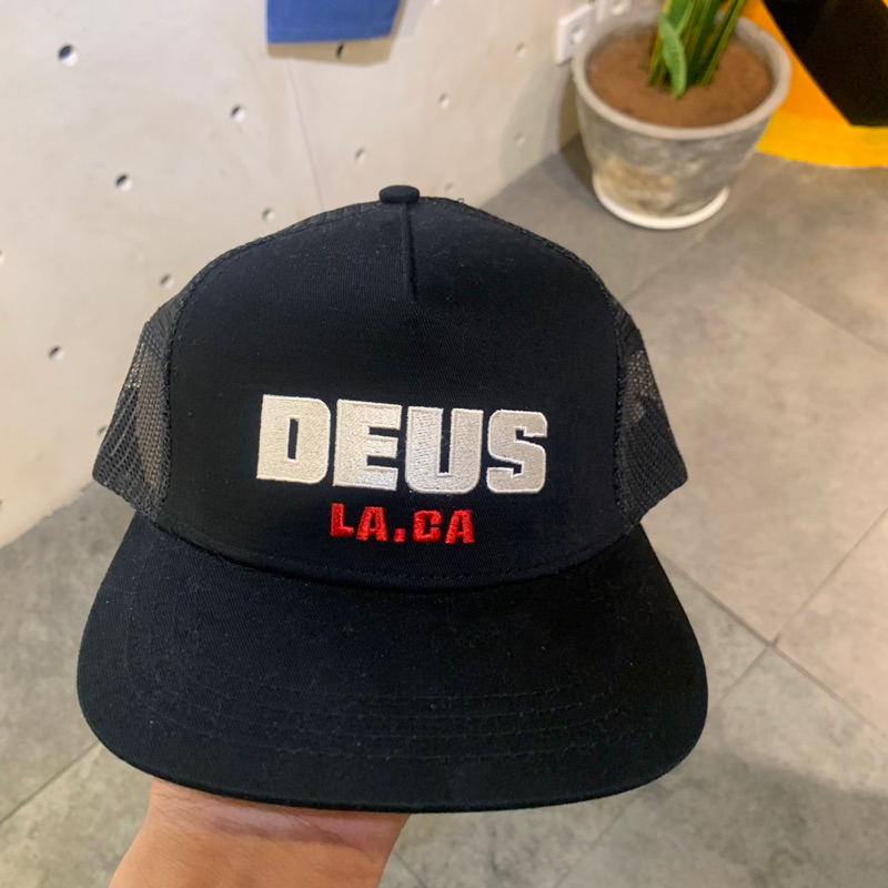 Jual Topi Pria Deus Ex Machina Original Akin Trucker Black New | Shopee ...