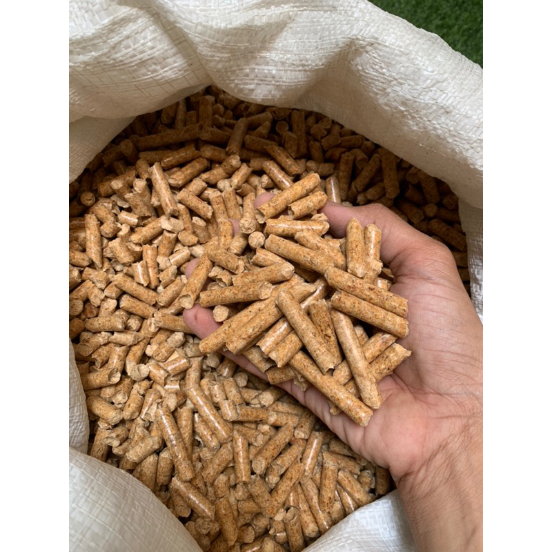 Jual Wood Pellet / pelet kayu untuk alas kandang kucing dan kelinci ...