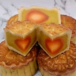 Jual moon cake/kue bulan rasa lotus/kc hijau/tausa/gojin/durian ...