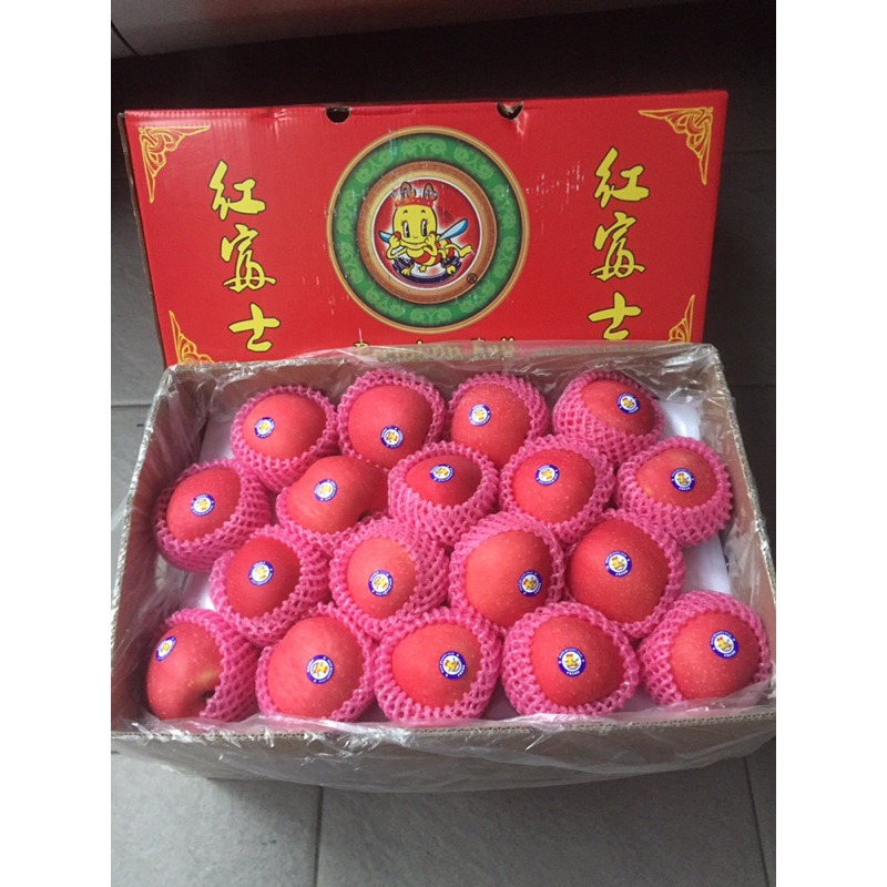 Jual Apel Fuji Premium Bee 1 Dus (13 Kg) Fresh Import | Shopee Indonesia