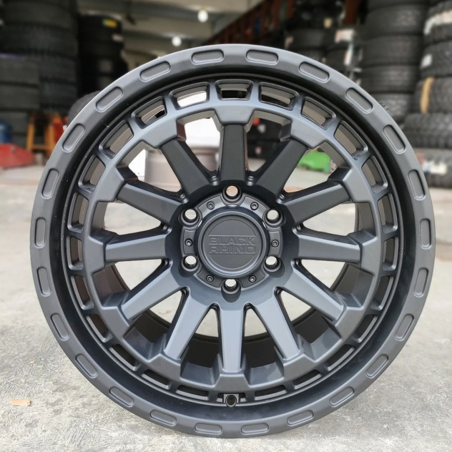 Jual Velg original black rhino raid r18 pcd 6x139,7 pelak mobil pajero ...