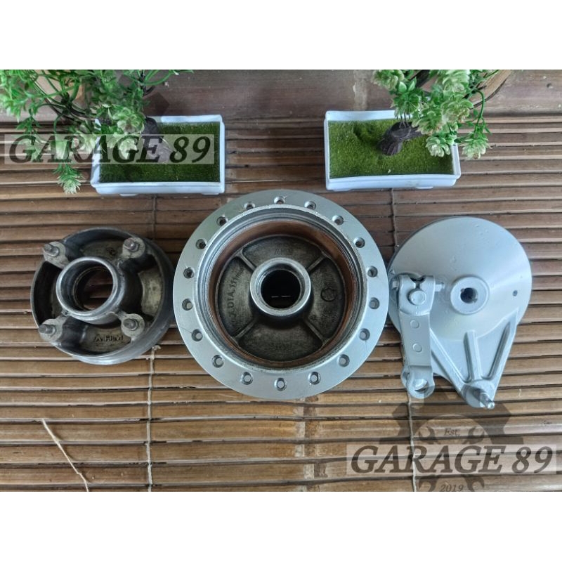 Jual Tromol teromol trombol belakang set komplit panel rem panel gir ... Jual Tromol teromol trombol belakang set komplit panel rem panel gir ...