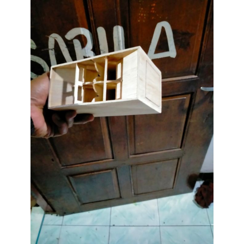 Jual MINIATUR BOX CLA 2INCH | Shopee Indonesia