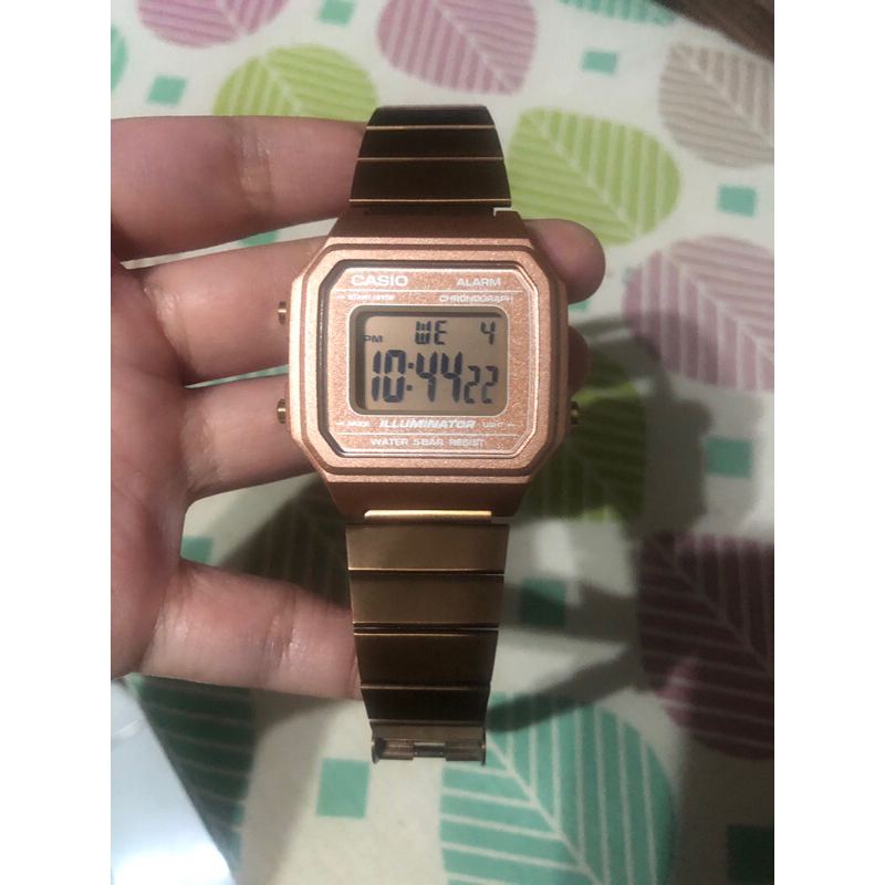 Jual Preloved Bekas Jam Tangan Wanita Pria Besi Smart Alarm lampu nyala ...