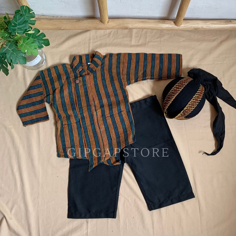 Jual SETELAN SURJAN LURIK ANAK/BAJU ADAT ANAK/SURJAN/LURIK | Shopee ... Jual SETELAN SURJAN LURIK ANAK/BAJU ADAT ANAK/SURJAN/LURIK | Shopee ...