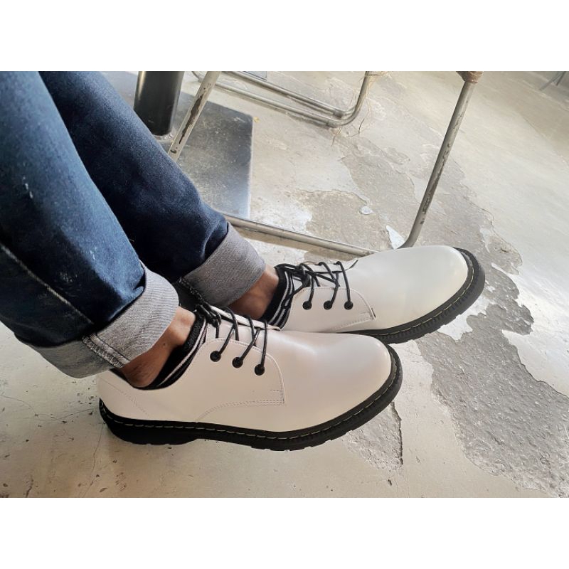 Jual Zicoshoe Sepatu Pria Wanita Docmar Boots Tali 3 Hole Karet Unisex ...