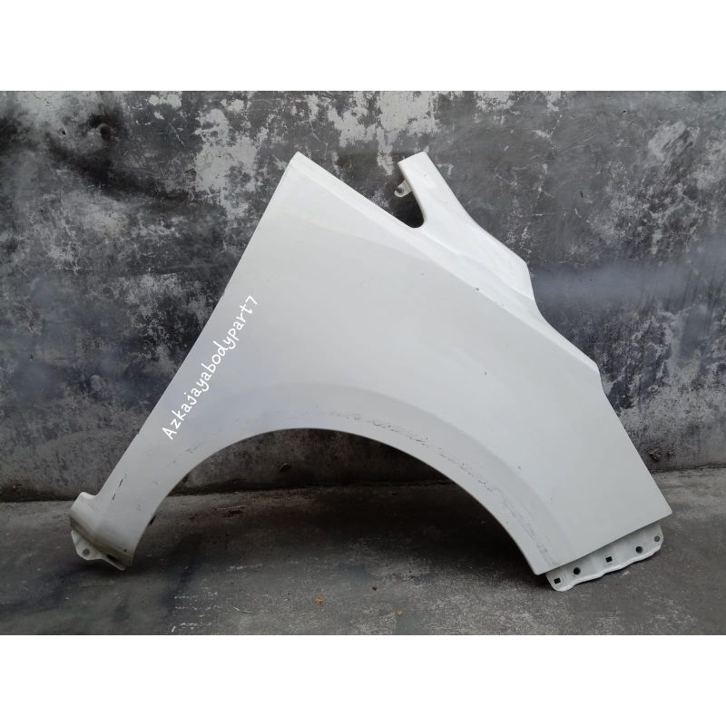 Jual Fender toyota innova reborn venturer kanan | Shopee Indonesia