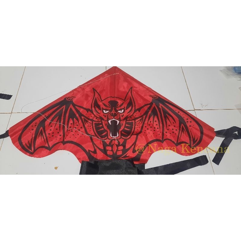 Jual layangan hias/layangan lipat pantai motif kelelawar | Shopee Indonesia