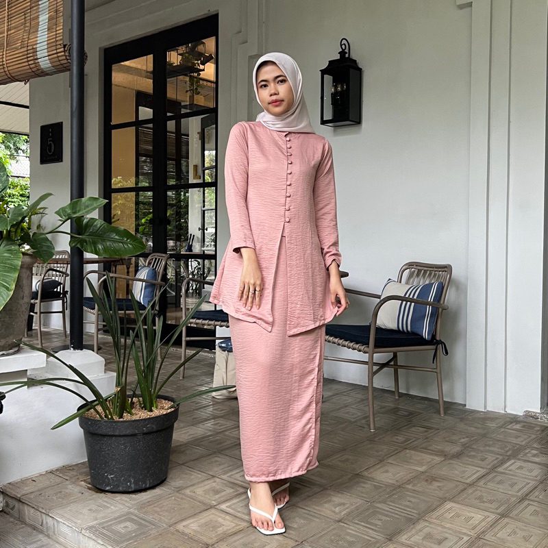 Jual Hoolaqueen - One Set Button Satin Crinkle - Set Kurung Melayu - Baju Kondangan - One Set ...