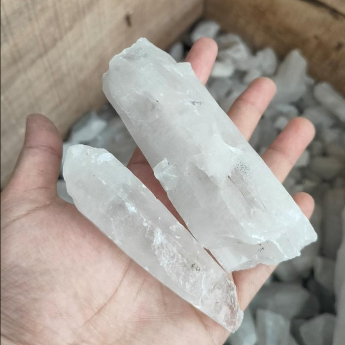 Jual Natural White Milky Quartz Crystal Rough / Raw Paket 1 Kg | Shopee ...