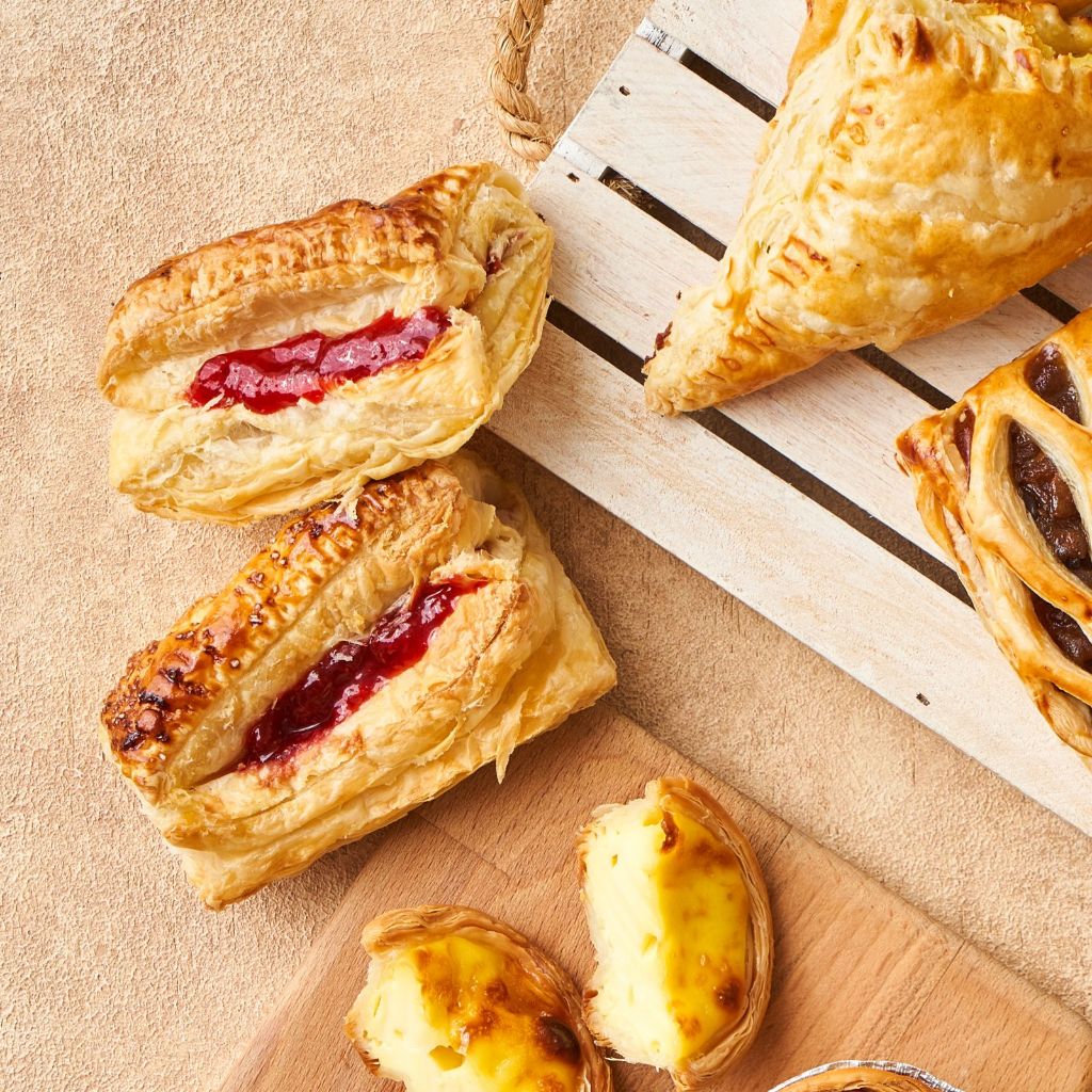 Jual Strawberry Puff (Minimum order 2 pcs) | Shopee Indonesia