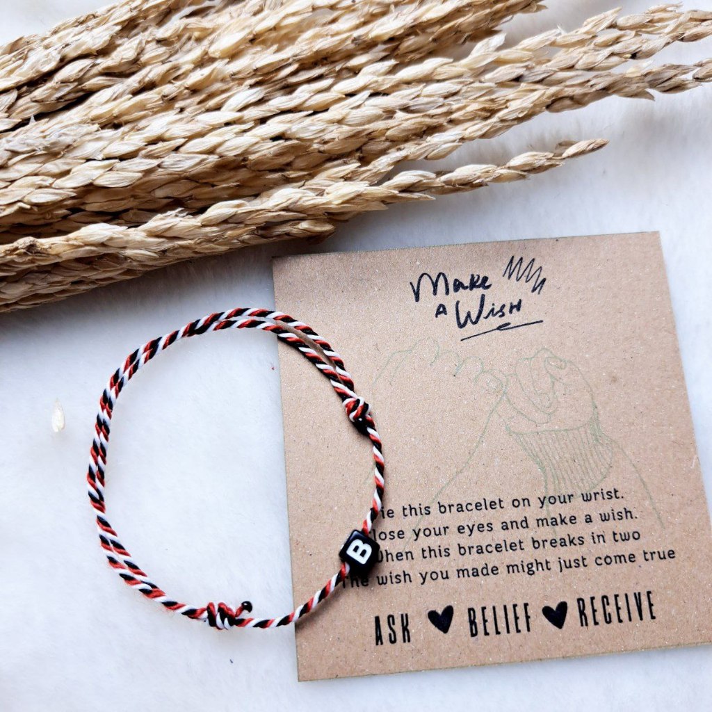 Jual Gelang Tridatu Inisial / Gelang Tri Datu Bali custom huruf ...