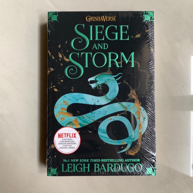 Jual Siege and Storm by Leigh Bardugo - Shadow & Bone 2 (Paperback UK ...