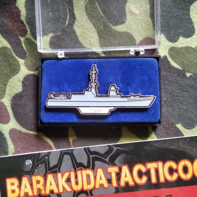Jual Pin Navy Fregat Militer Pin Kapal Fregat Koleksi Militer Lencana ...