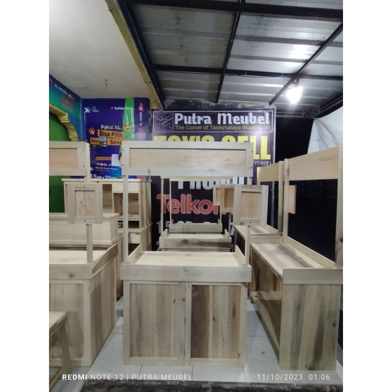 Jual Meja Booth Portable / Meja Jualan Lipat 2 Ambalan & Full Kayu ...