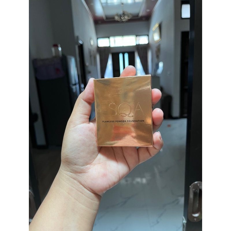 Jual ESQA Flawless Powder Foundation Shade Custard | Shopee Indonesia