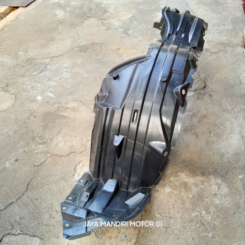 Jual liner fender spakbor depan mobil INNOVA ZENIX 2023 ORIGINAL TOYOTA ...
