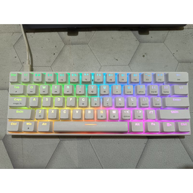 Jual MAXFIT 61 MECHANICAL KEYBOARD WIRED FANTECH (PRELOVED) | Shopee ...