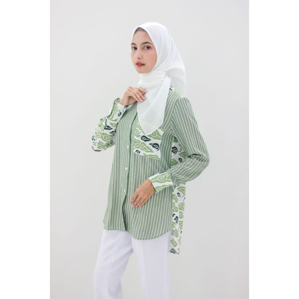 Jual BATIK SALMA Blouse Batik Wanita Stripe Motif Mega Mendung - Hijau ...