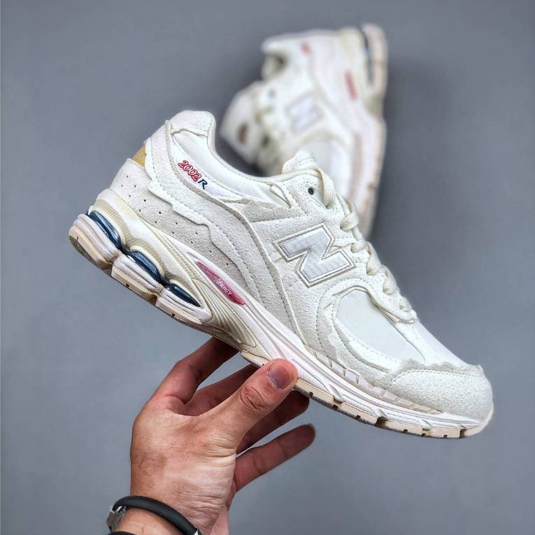 Jual SEPATU NEW BALANCE 2002R PROTECTION PACK SEA SALT WHITE M2002RDC ...