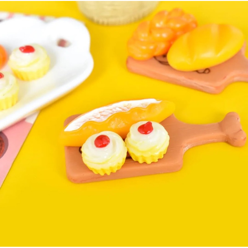 Jual Miniatur Roti - Miniatur Keranjang Roti - Miniatur Talenan ...