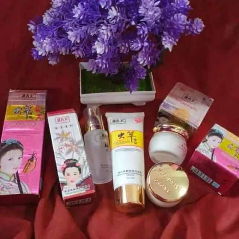 Jual Cream Yuchunmei Cordyceps Import / Yuchunmei Herbal / Skincare ...