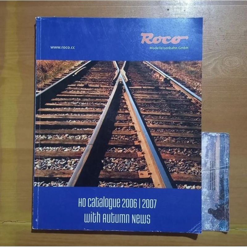 Jual Buku Roco Modelleisenbahn GmbH - Ho Catalogue 2006-2007 with autumn news | Shopee Indonesia