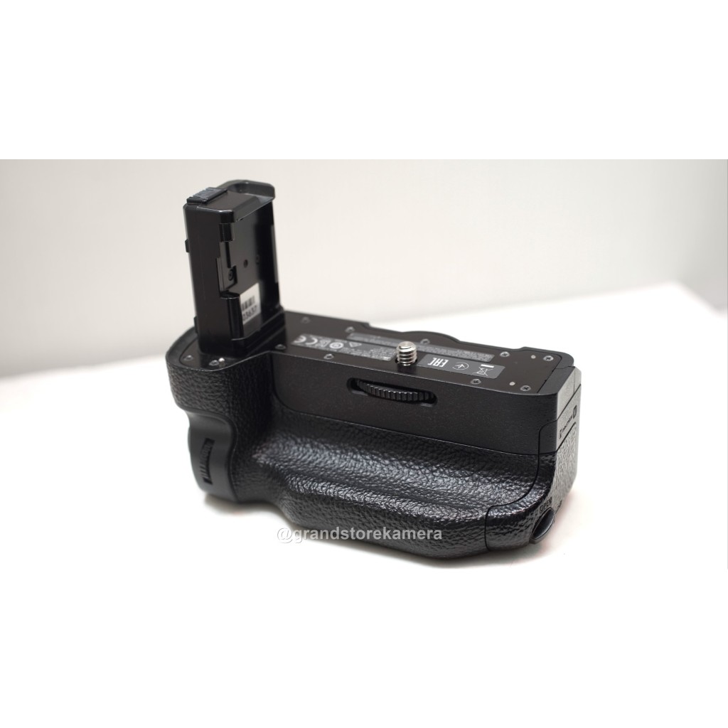 Jual Vertical Battery Grip ORI SONY a7 mark II a7ii a7rii a7sii VG-C2EM ...