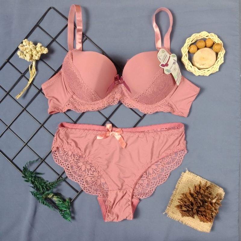 Jual Bra Set Tibarau BH + CD Kombinasi Polos Renda Terbaru Bh Berkawat busa Sedang | Shopee ...