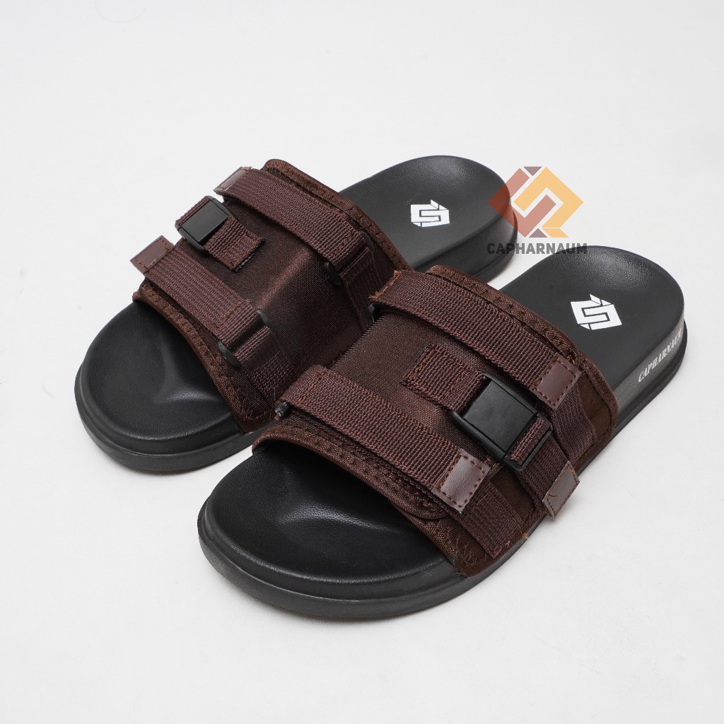 Jual CAPHARNAUM [CROWN 403] Sandal Selop Pria Slip On Hitam Sendal ...