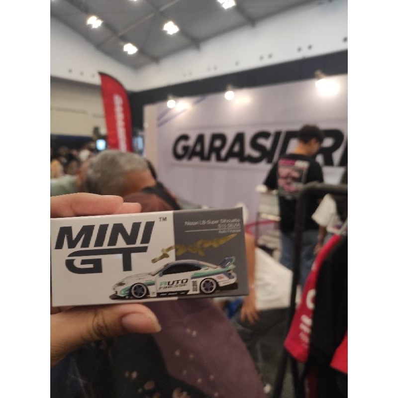 Jual Mini GT Nissan LB Super Silhoutte Auto Finesse Silvia S15 Sign By ...
