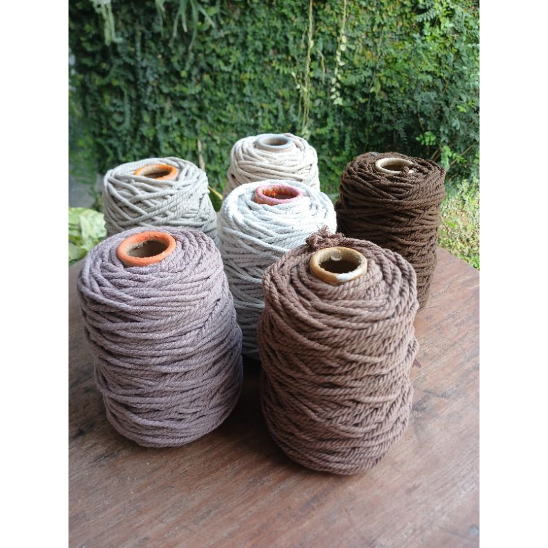 Jual Benang Katun Macrame Brown Series 4mm 3ply 500gr | Shopee Indonesia