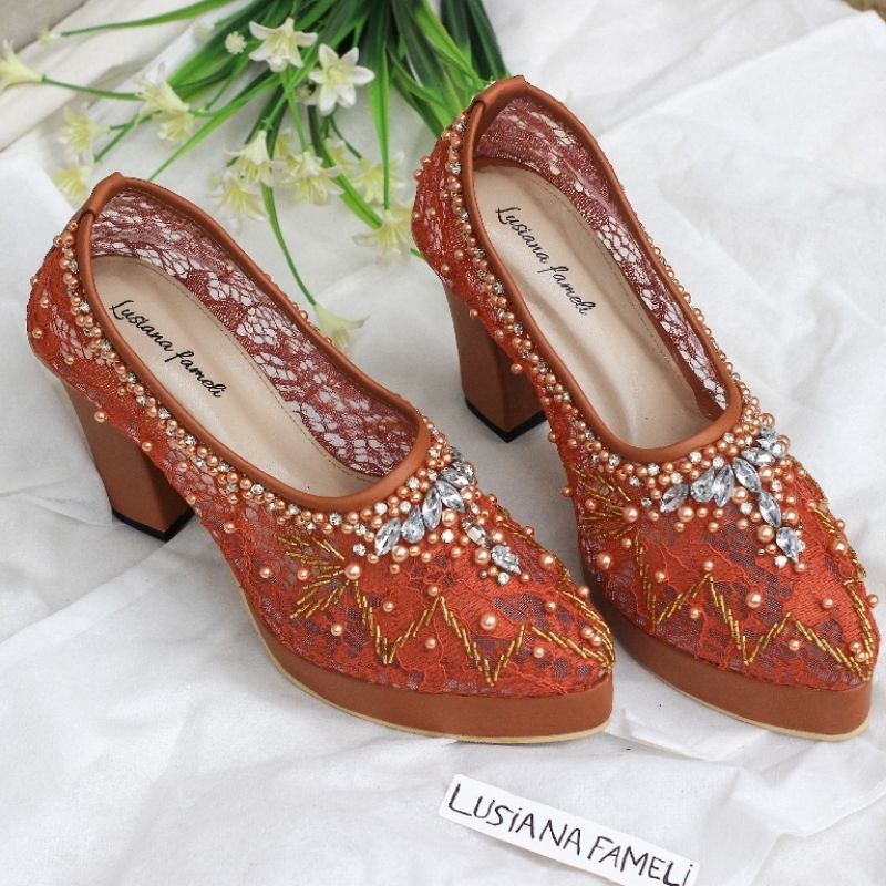 Jual 𝐻𝑎𝑧𝑒𝑙 I Sepatu Payet mewah wedding shoes Pantofel heels custom ...