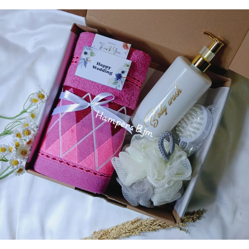 Jual Hampers Perlengkapan Mandi | Hampers Wedding Set Lengkap | Shopee ...