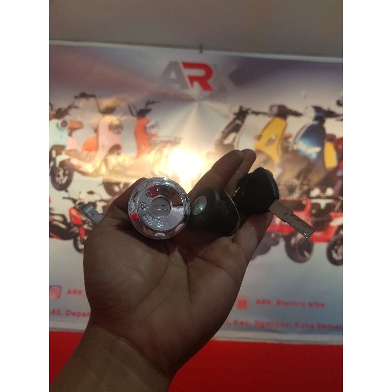 Jual Power lock set Roda 3 Uwinfly maleo | Shopee Indonesia