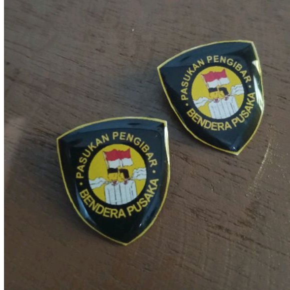 Jual Pin Bros Paskibraka Resin - Pin Aksesoris Pasukan Pengibar bendera ...