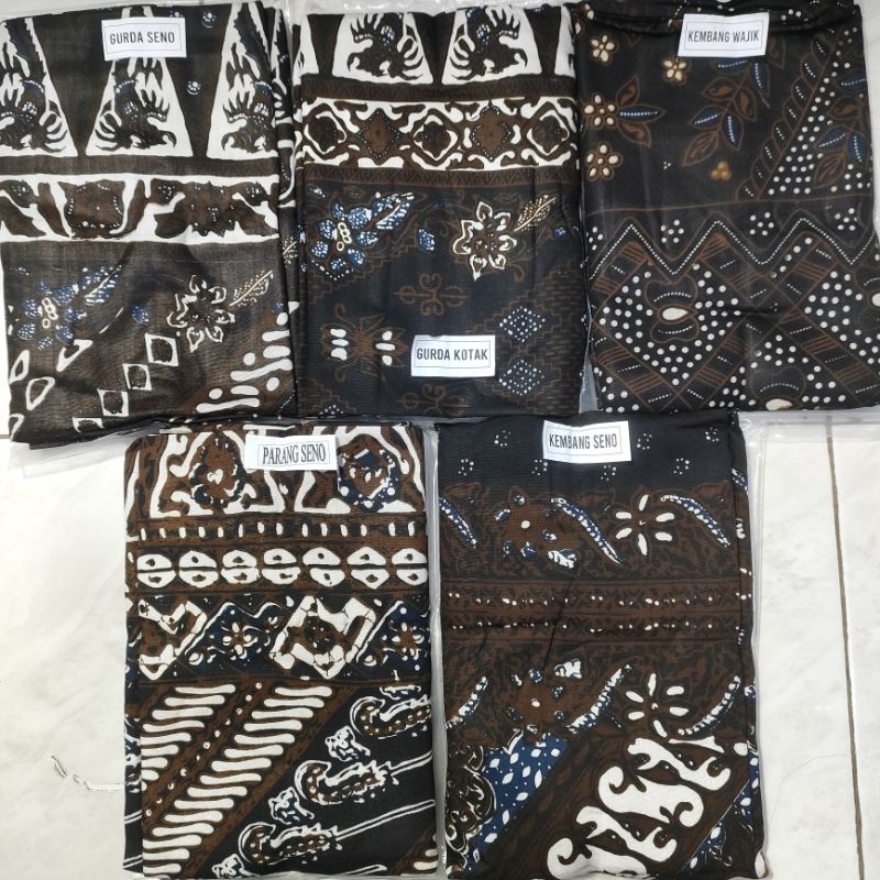 Jual SARUNG BATIK HALUS ,( MOTIF BATIK GUS IKDAM ) | Shopee Indonesia