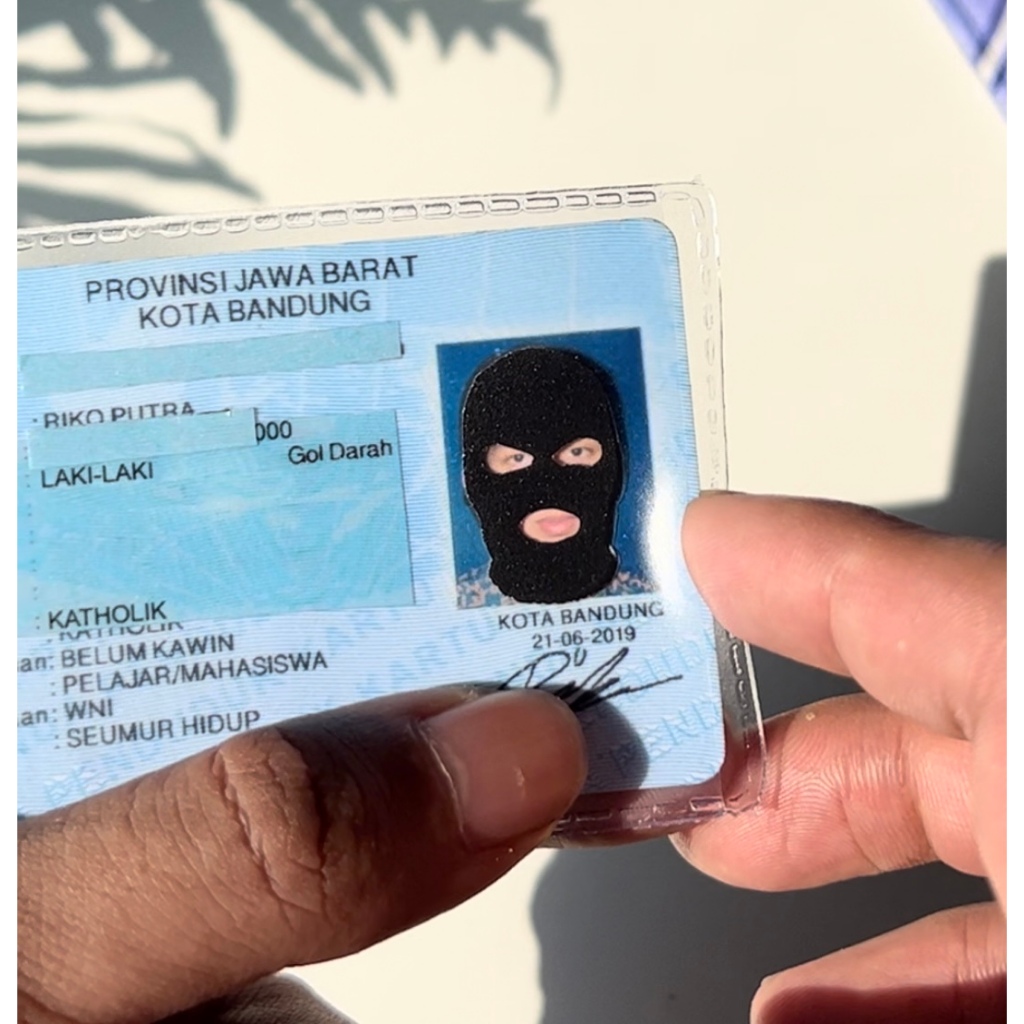 Jual Sampul Pelindung Kartu Anti Gores Untuk KTP ID CARD Design Anime ...