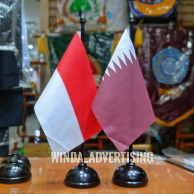 Jual Bendera Meja Kantor Bendera + Tiang Kayu Bendera Qatar Bendera ...