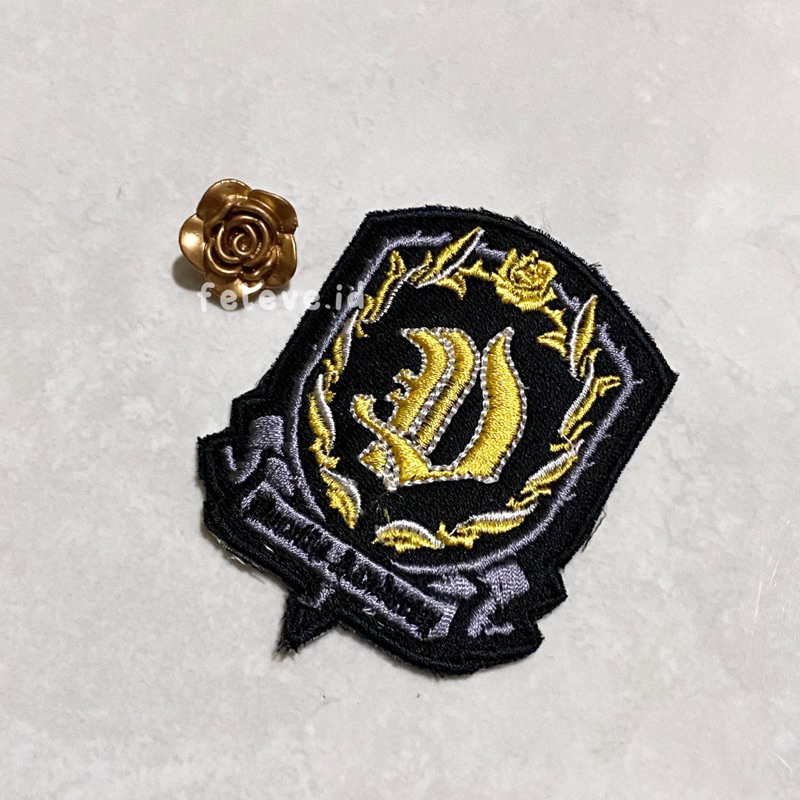 Jual ENHYPEN BADGE EMBLEM LOGO DARK MOON DECELIS ACADEMY | Shopee Indonesia