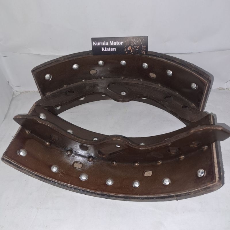Jual Sepatu Kampas Rem Depan Truk Toyota / Hino Dutro HT125 / HT130 ...
