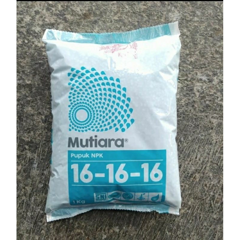 Jual NPK MUTIARA 16 16 16 kemasan 1kg | Shopee Indonesia