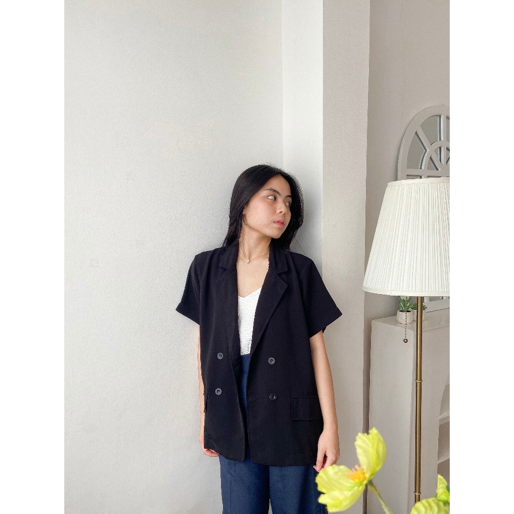Jual Blazer Lengan Pendek Wanita [Gretchen Blazer] - Rilette Attire ...