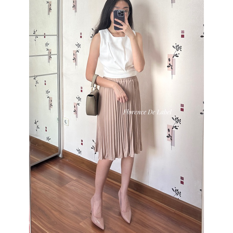 Jual FINN MINI SKIRT / Rok Pleats MINI Selutut Rok Plisket Pleated ...