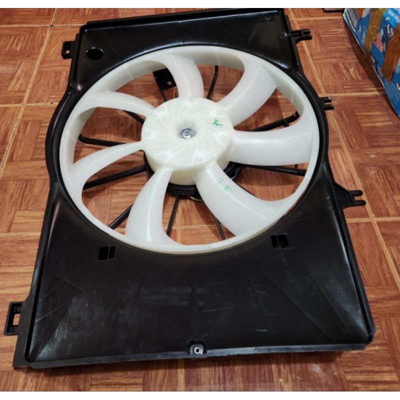 Jual Motor fan Assy radiator fan Assy komplit Ertiga all new 2018 up ...