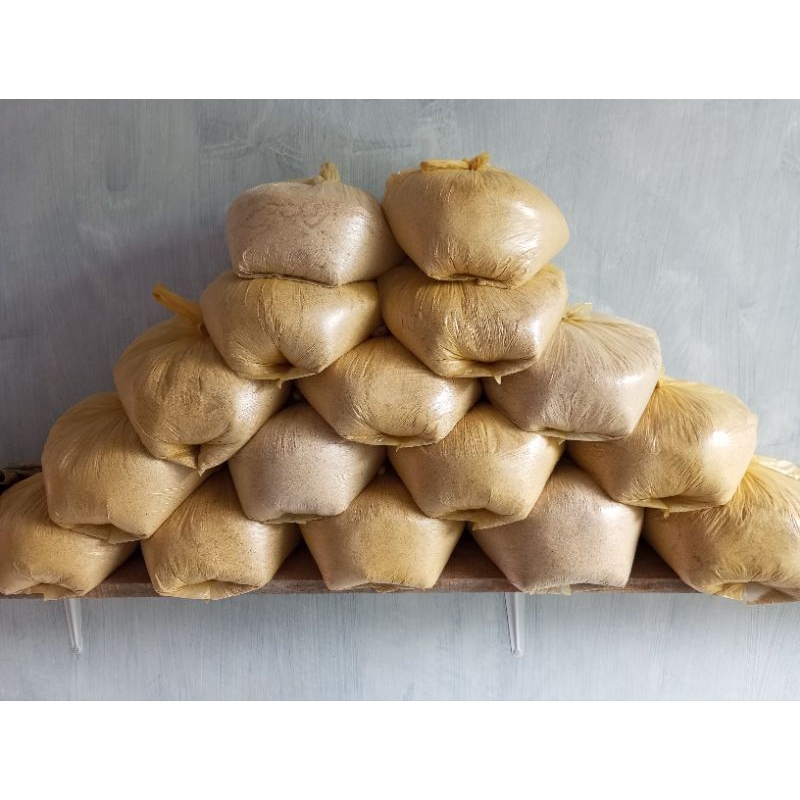 Jual dedak katul kasar 1 kg untuk pakan ternak | Shopee Indonesia
