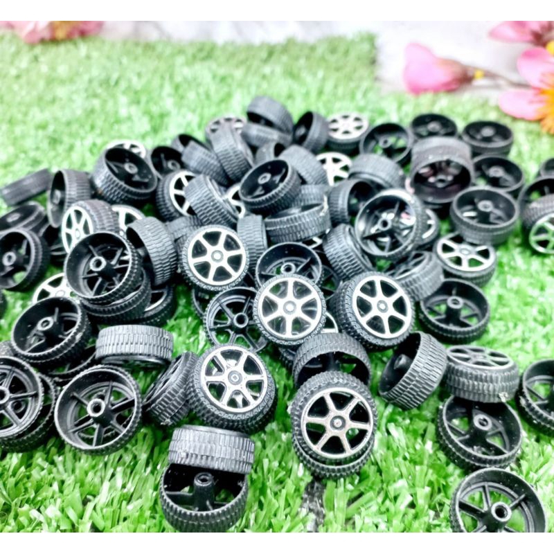 Jual Roda mobil mainan uk 1,4 cm | Shopee Indonesia