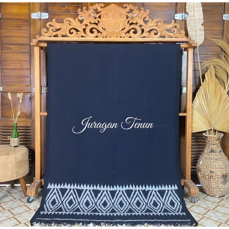 Jual Kain Tenun Blanket - Motif Rang Rang Hitam Varian | Shopee Indonesia